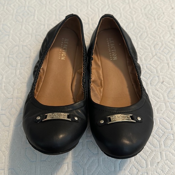 Reaction Kenneth Cole | Shoes | Reaction By Kenneth Cole Flats | Poshmark